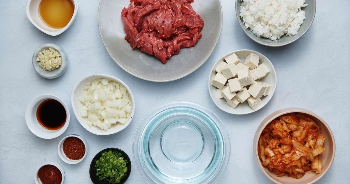 Hearty and Spicy Kimchi Jjigae Recipe! A step-by-step guide. - Craving ...